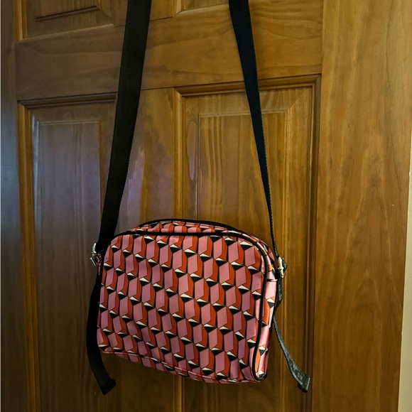 Diane Von Furstenberg | Bags | Diane Von Furstenberg Pink Modern Geo ...